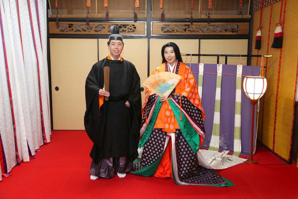 Japanese Traditional Experience!! Junihitoe and Kimono! | 十二単と着物レンタルの雅 ...